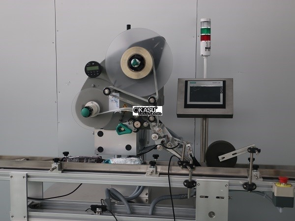 MÁY DÁN NHÃN PHẲNG TỰ ĐỘNG LY-T-300 | Okasu - Thương hiệu Nhật Bản, Máy ...